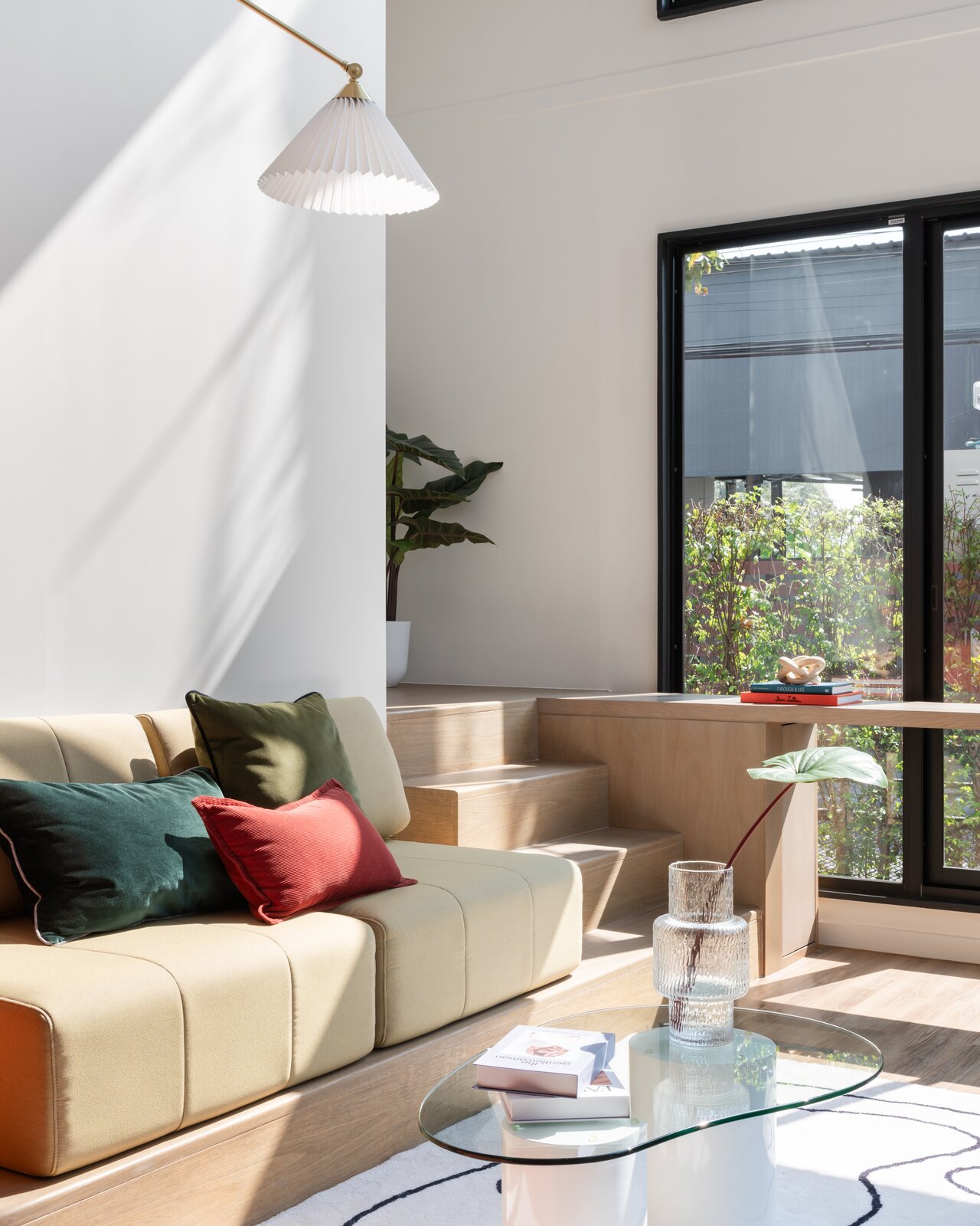 Photo 13 of 31 in Alpine series modular house by Esara Living - Dwell