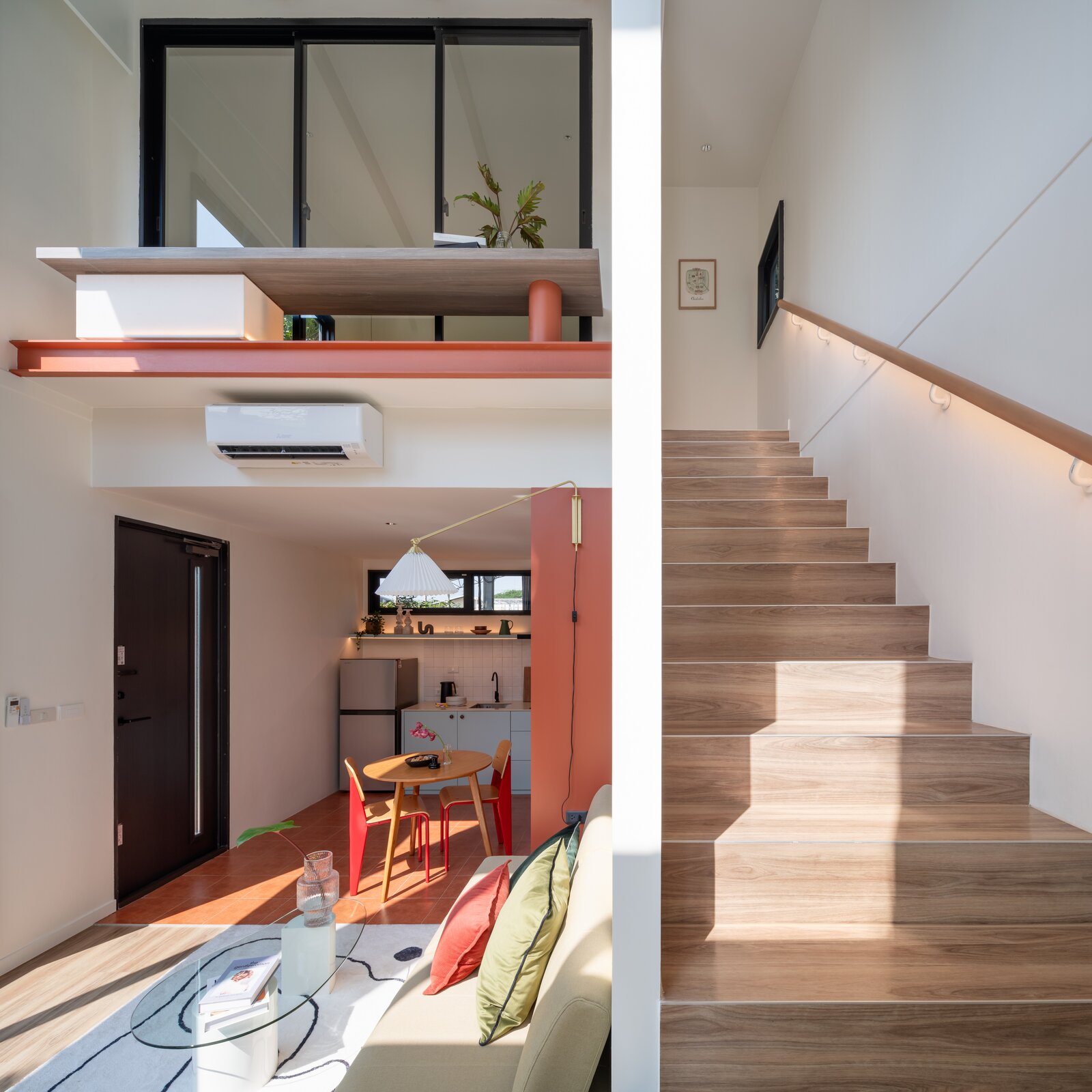 Photo 16 of 31 in Alpine series modular house by Esara Living - Dwell