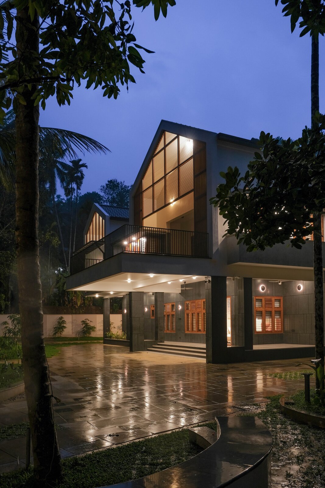 Photo 2 of 27 in The CK House by YUGEN ARCHITECTURE - Dwell