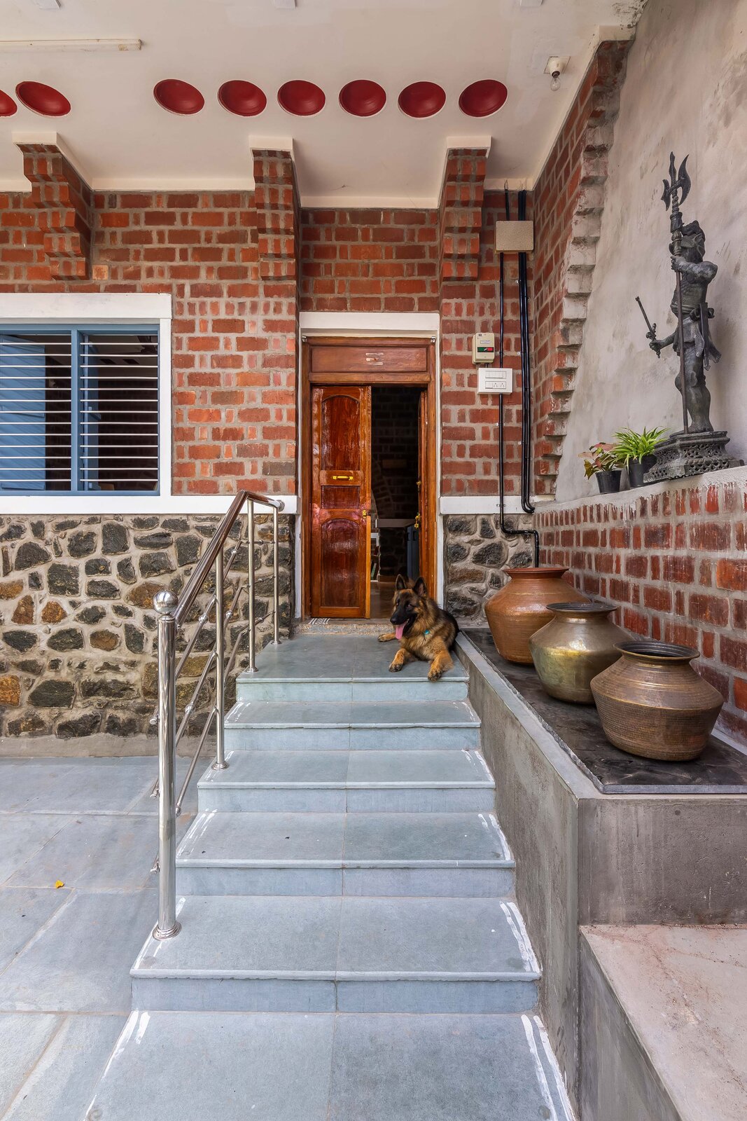 Photo 19 of 30 in ‘The Red Fort’ Project - Embracing Laurie Baker's ...