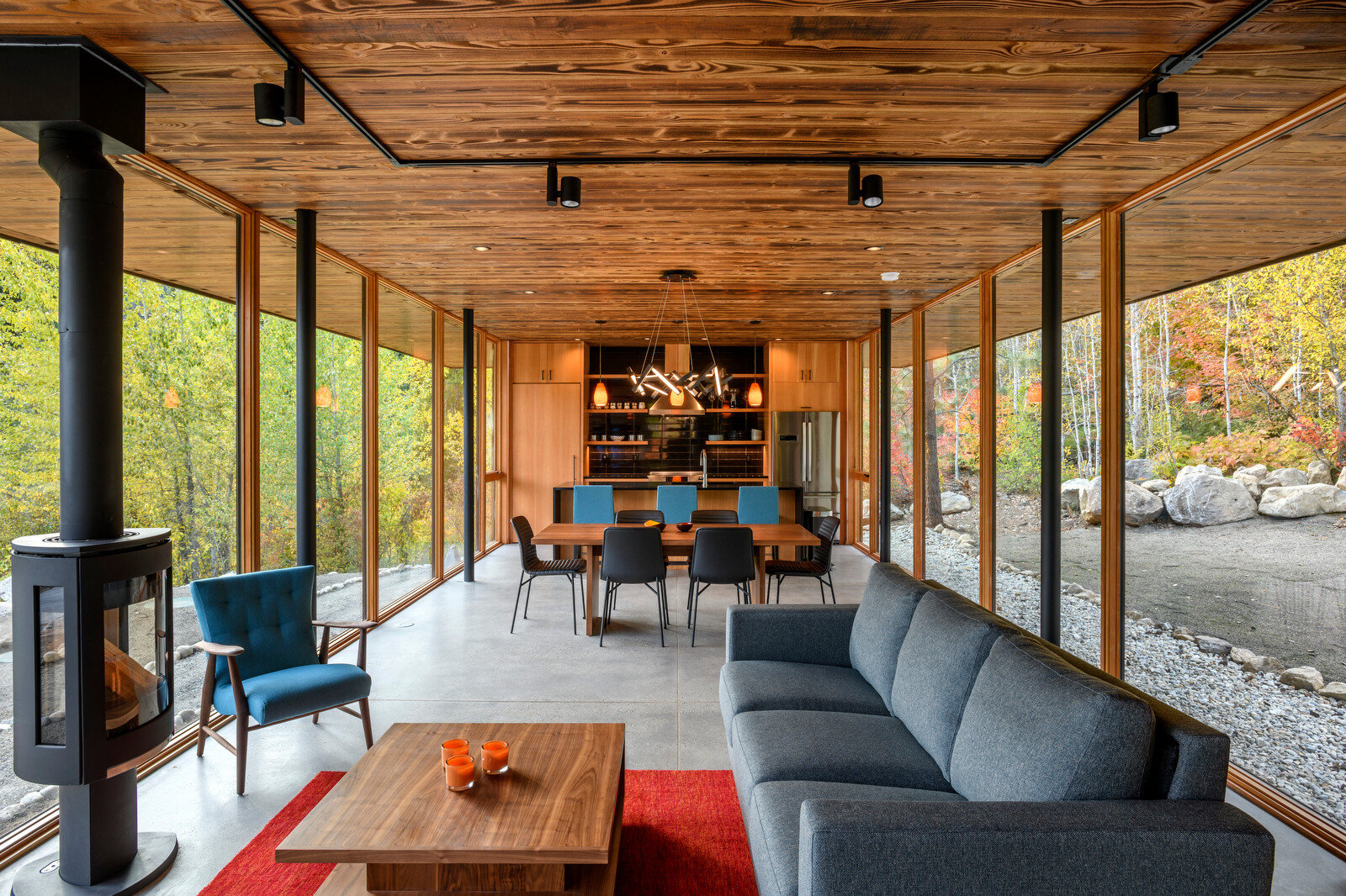 Photo 3 of 10 in Split Cabin by Syndicate Smith - Dwell
