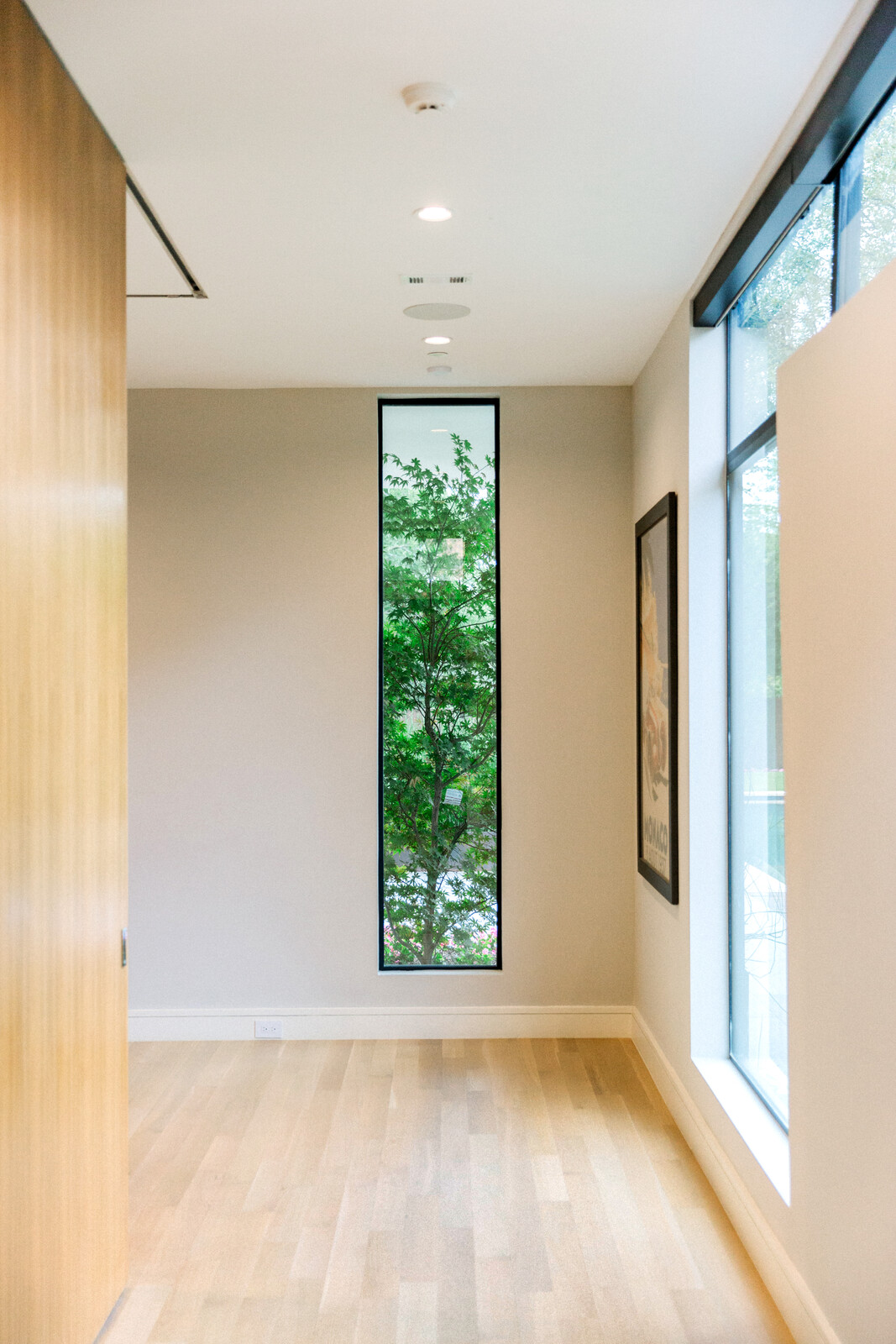 Photo 14 of 15 in Contemporary Living in Preston Hollow by Kellie Power ...
