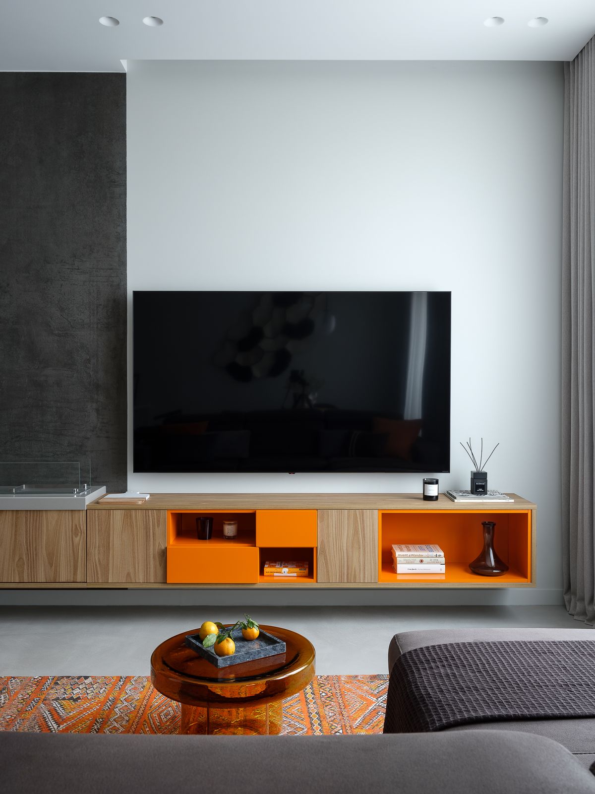 Photo 5 of 9 in interior of a 100-square-meter apartment by Malika ...