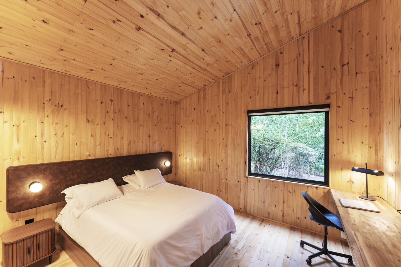 Photo 7 of 36 in Casa Páramo, a house made of two volumes by PAE - Dwell