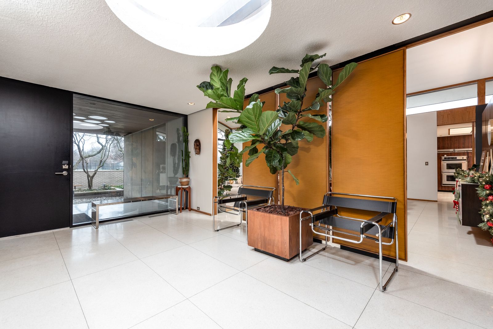 Photo 13 of 96 in The Jaffe Home by Irving Tobocman by Tom Webb - Dwell