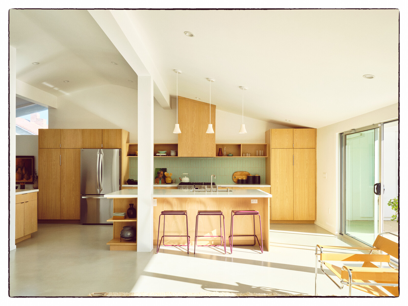 Photo 5 of 10 in Edward Fickett House, Baldwin Hills by Vivian Gueler ...