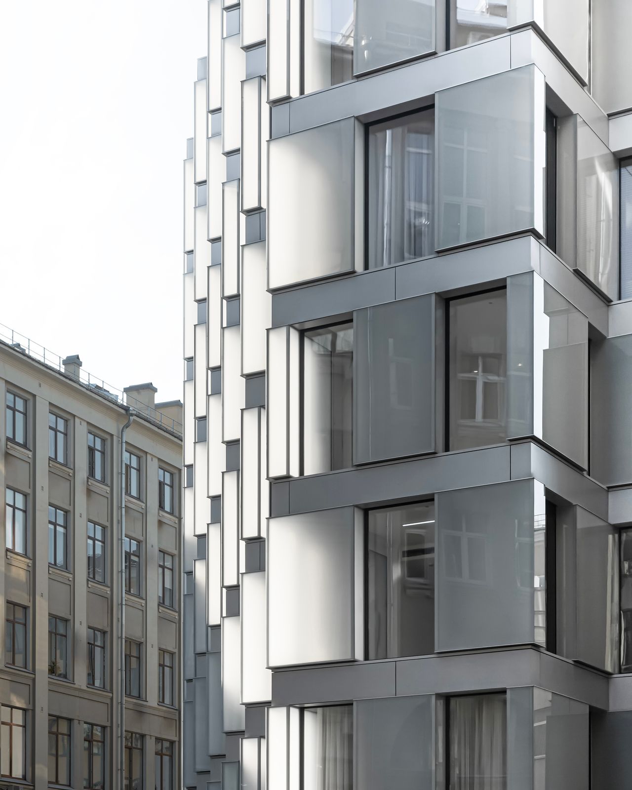 Photo 3 of 11 in Lumin by AB TLP - Dwell