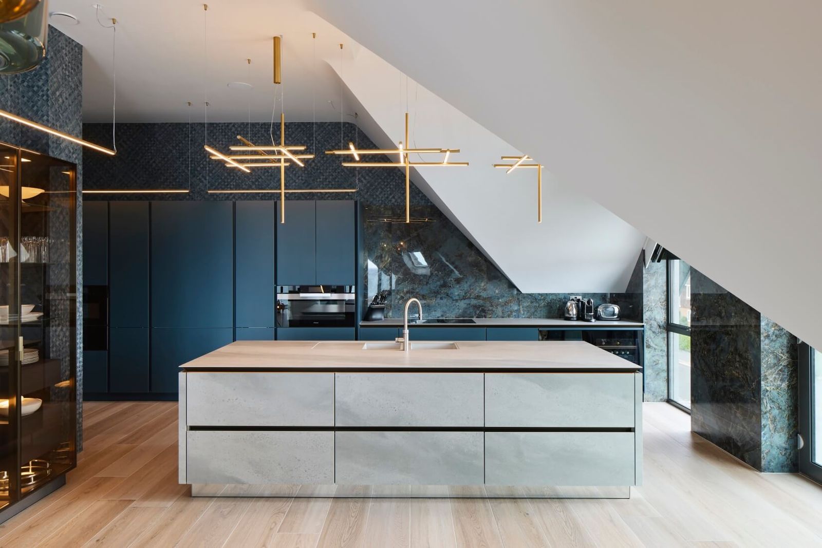 Photo 4 of 15 in Friars Cliff Apartment by Harley Lord - Dwell