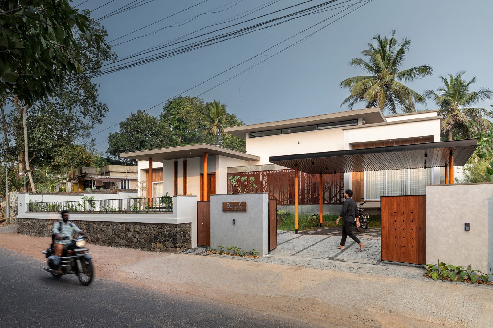 Photo 4 of 24 in The Veil House by aayudesign studio - Dwell