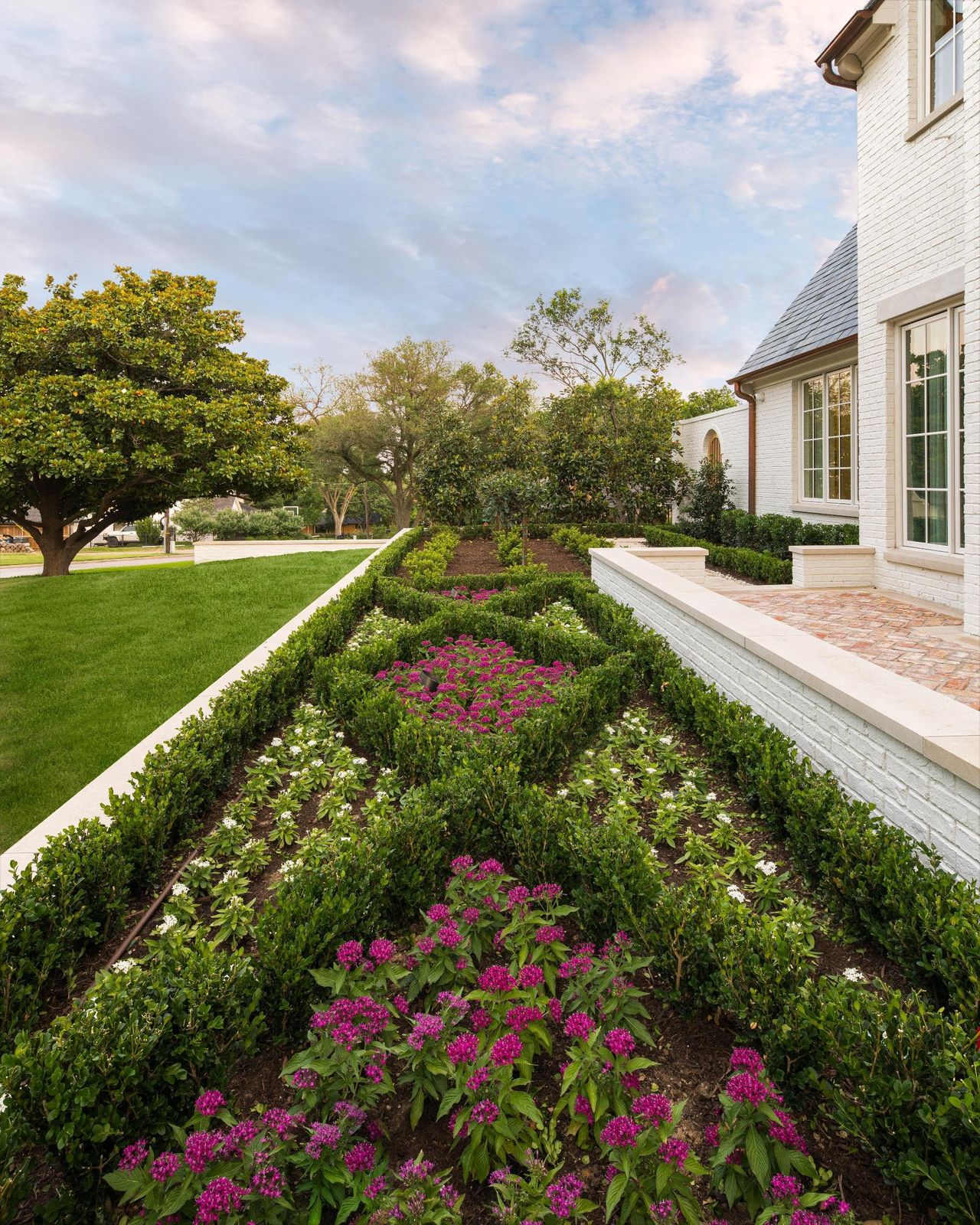 Photo 10 of 10 in Dallas Grand Estate Resort by Hello BD - Dwell