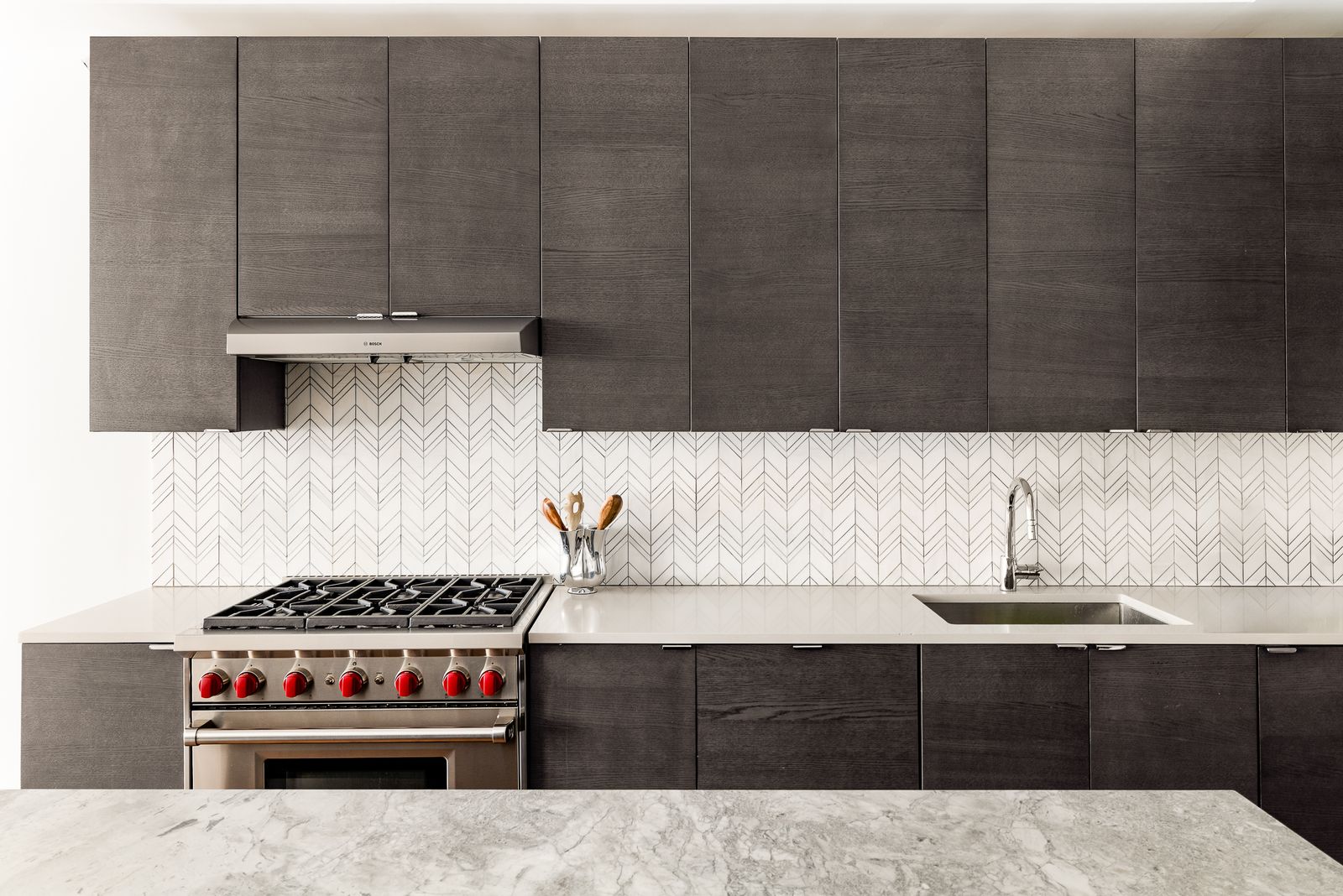 Photo 2 of 9 in Raw Charm Meets Modern Edge in this Tribeca loft by ...