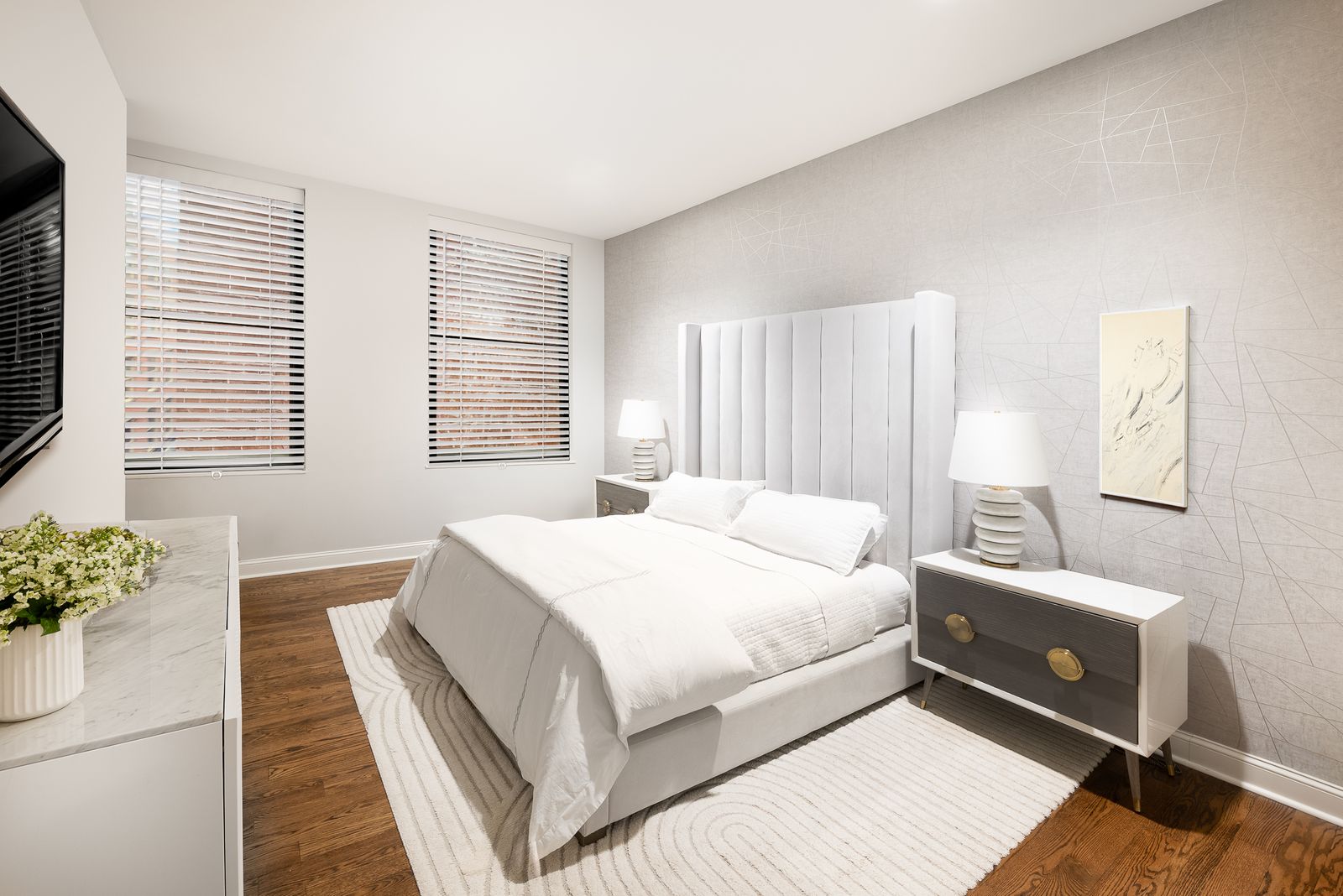 Photo 6 of 9 in Raw Charm Meets Modern Edge in this Tribeca loft by ...