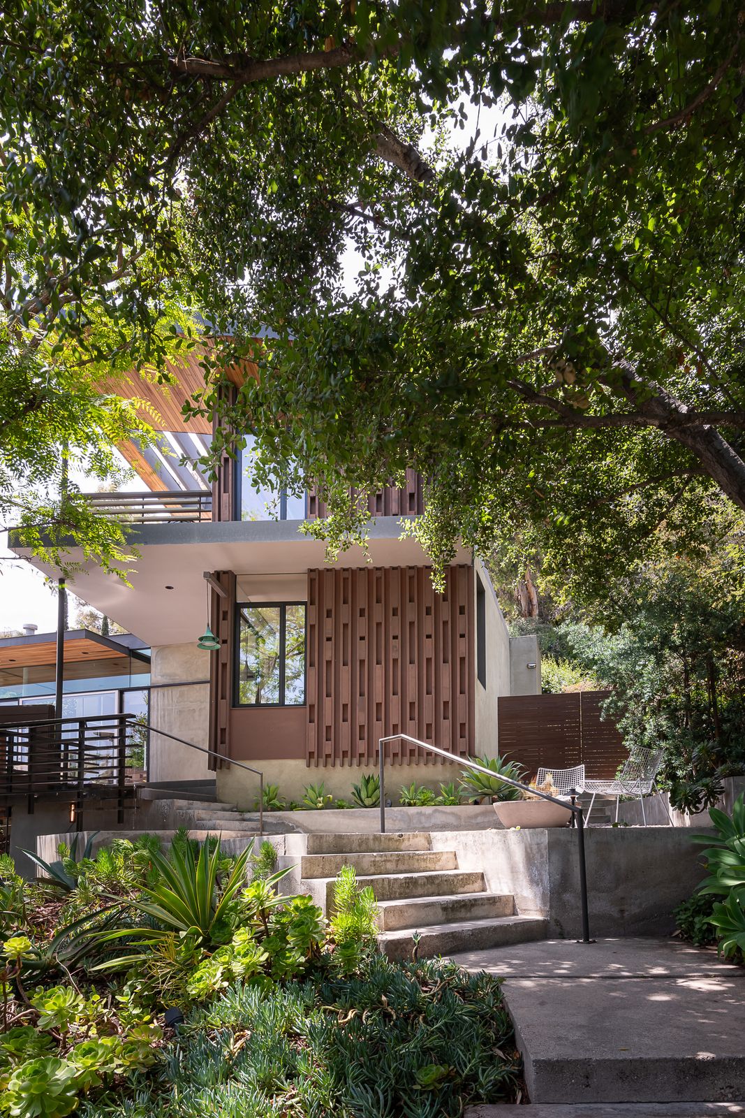 Photo 5 of 46 in The Redcliff House by Victoria Massengale - Dwell