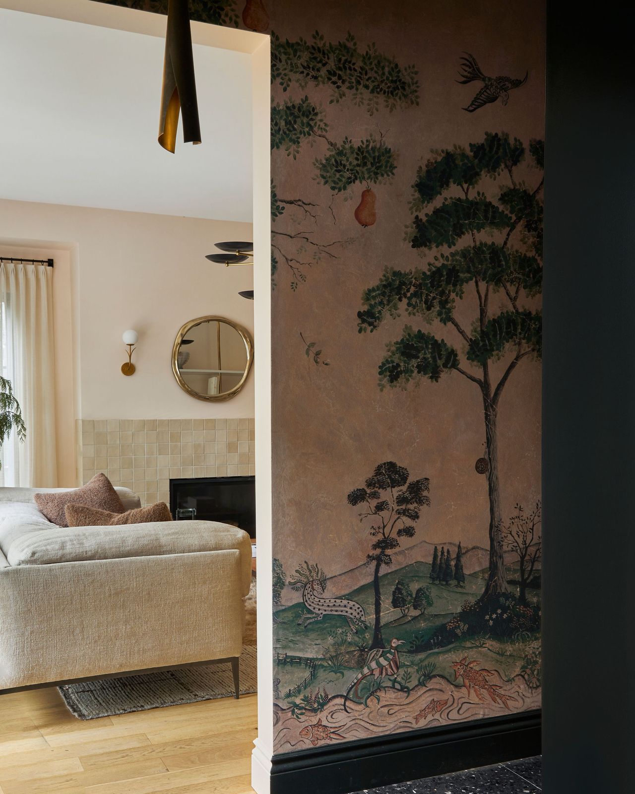 Photo 6 of 27 in Femme Whimsy House Pitch by DANIELLA - Dwell