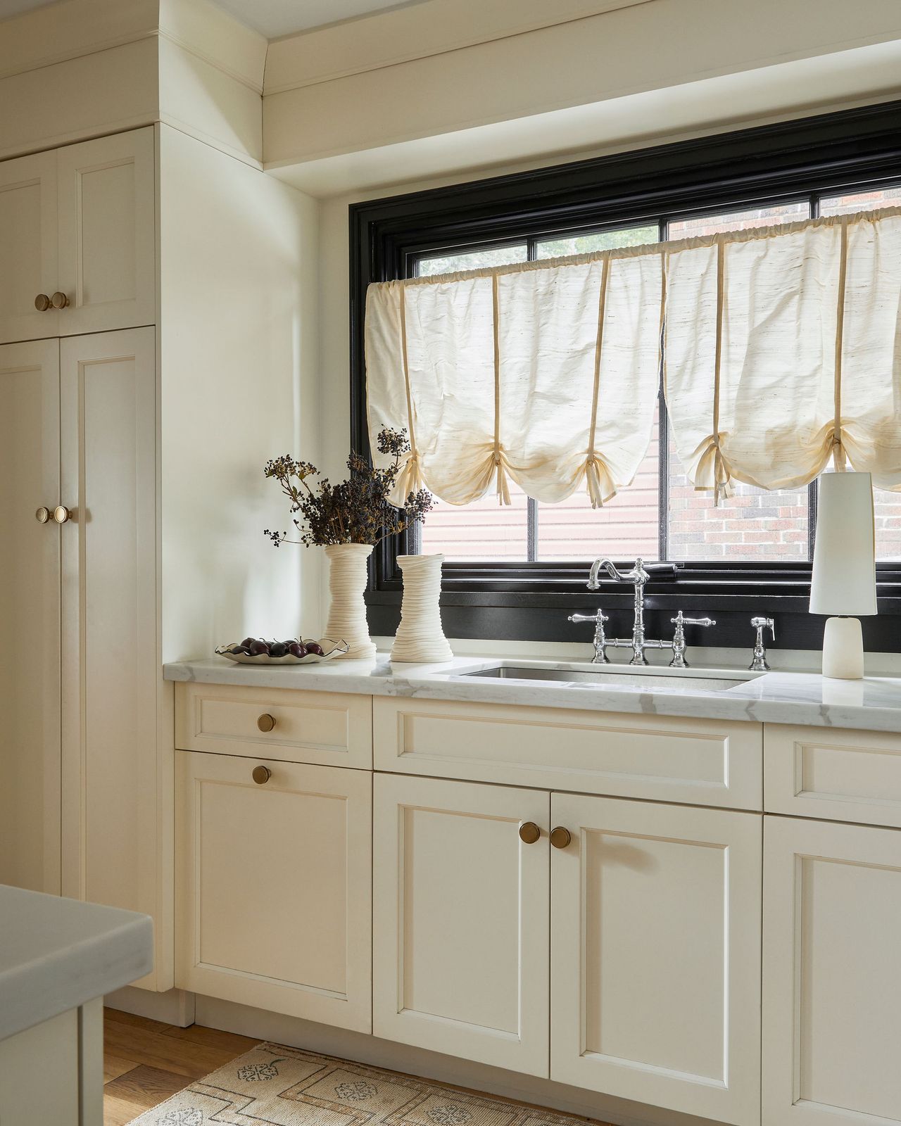 Photo 9 of 27 in Femme Whimsy House Pitch by DANIELLA - Dwell