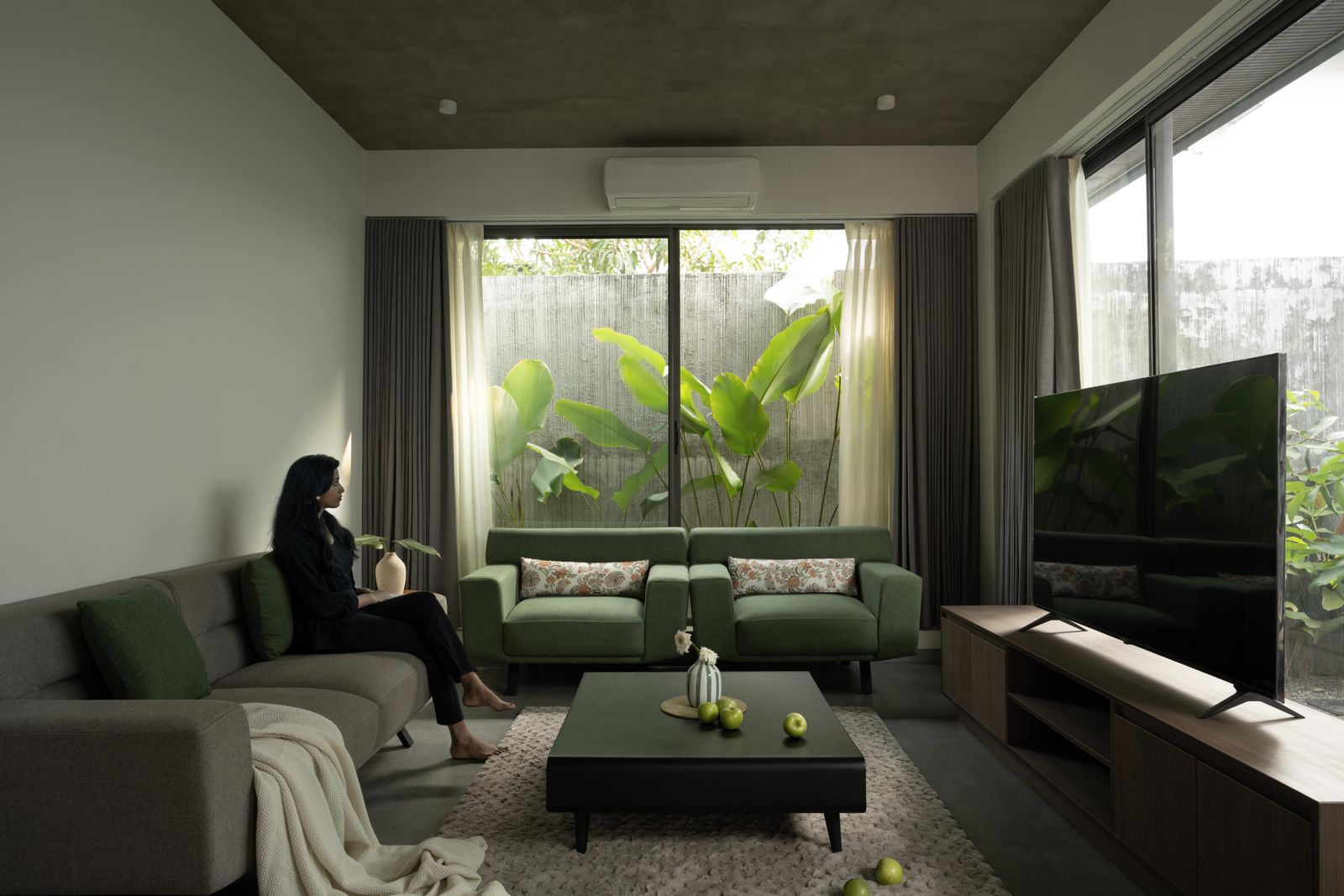 Photo 16 of 17 in A LINE HOUSE by i2a architects studio - Dwell