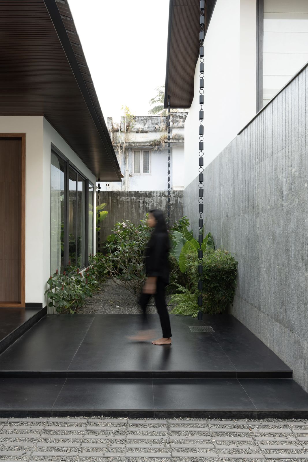 Photo 14 of 17 in A LINE HOUSE by i2a architects studio - Dwell